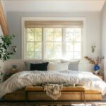 49 Stylish Window Behind Bed Ideas - DecorwithEva
